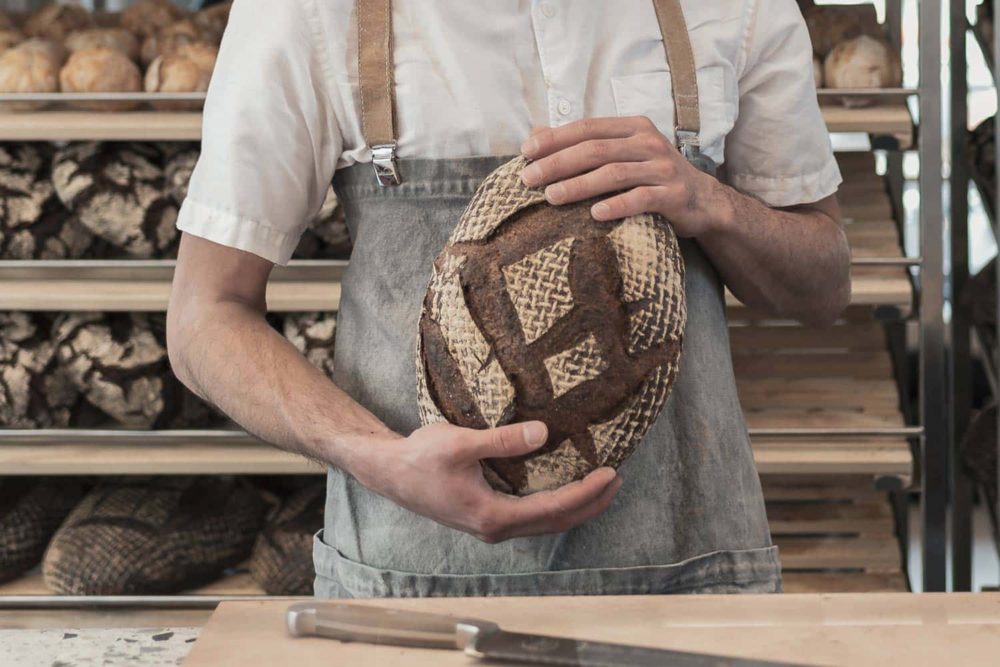 Julius Brantner Brothandwerk - MAKERS BIBLE