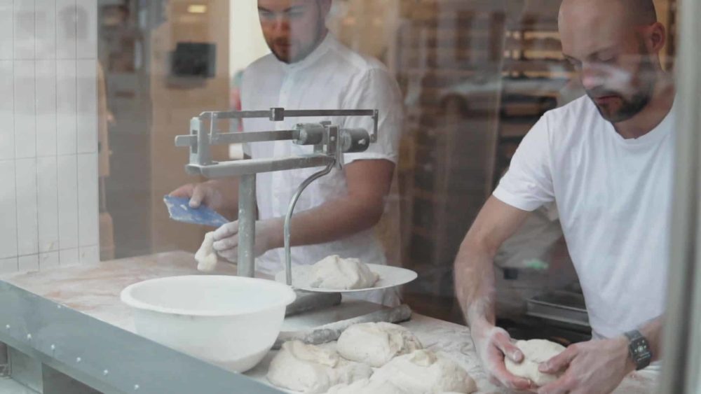 Julius Brantner Brothandwerk - MAKERS BIBLE